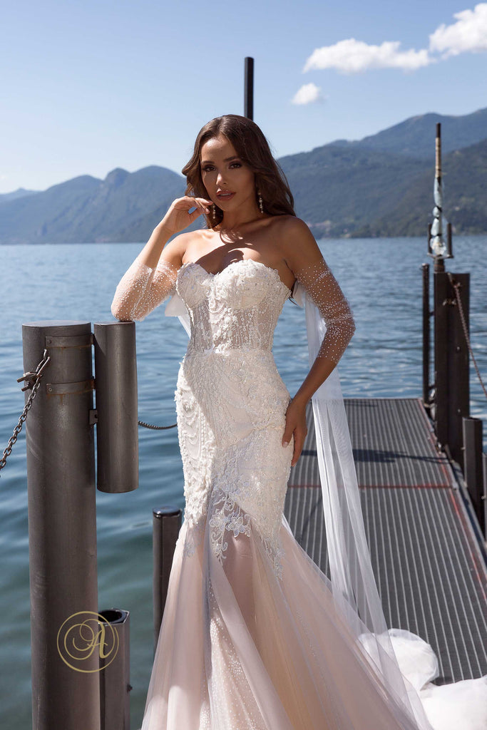 Aviana – Aeternum Bridal